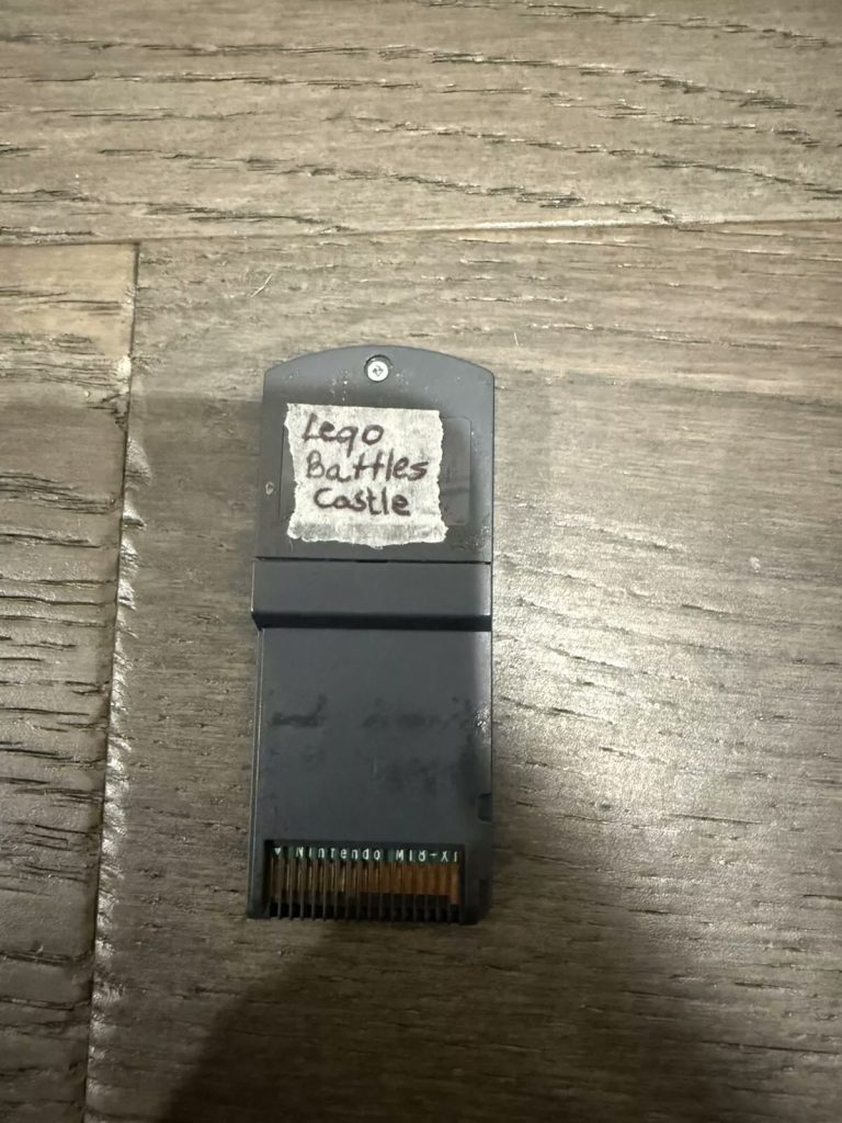 Unreleased LEGO Castle game prototype sells on eBay for $950