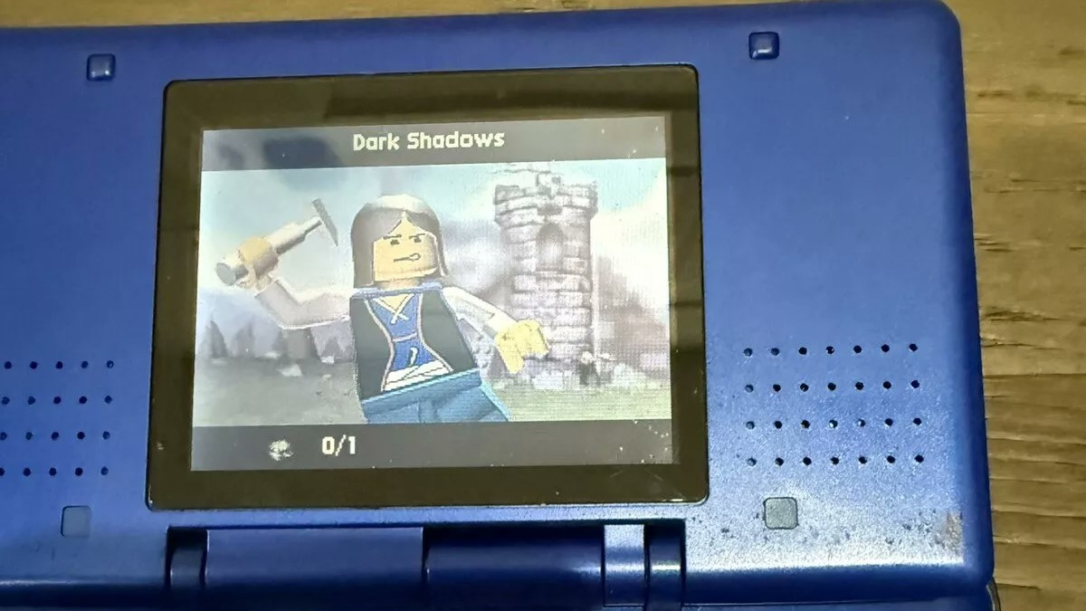 Unreleased LEGO Castle game prototype sells on eBay for $950