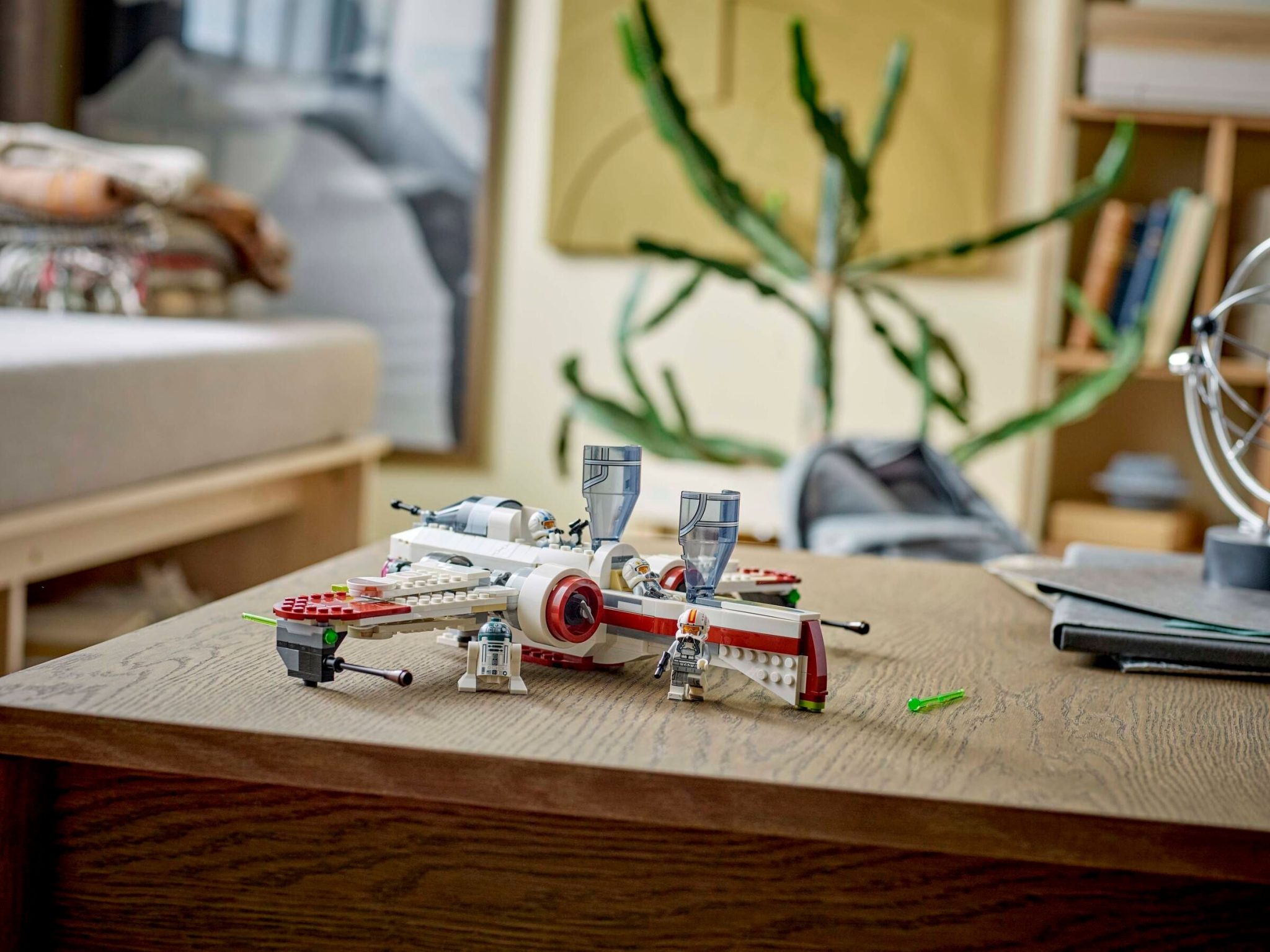 LEGO updates ARC-170 Starfighter midway through production