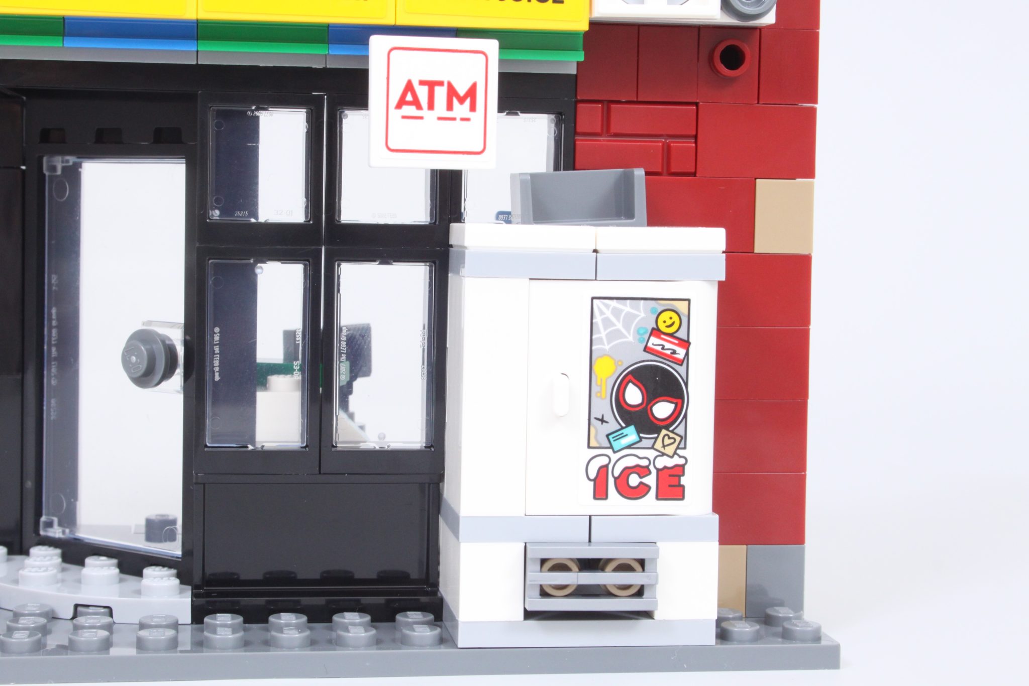 LEGO Marvel 76311 Miles Morales vs. The Spot review