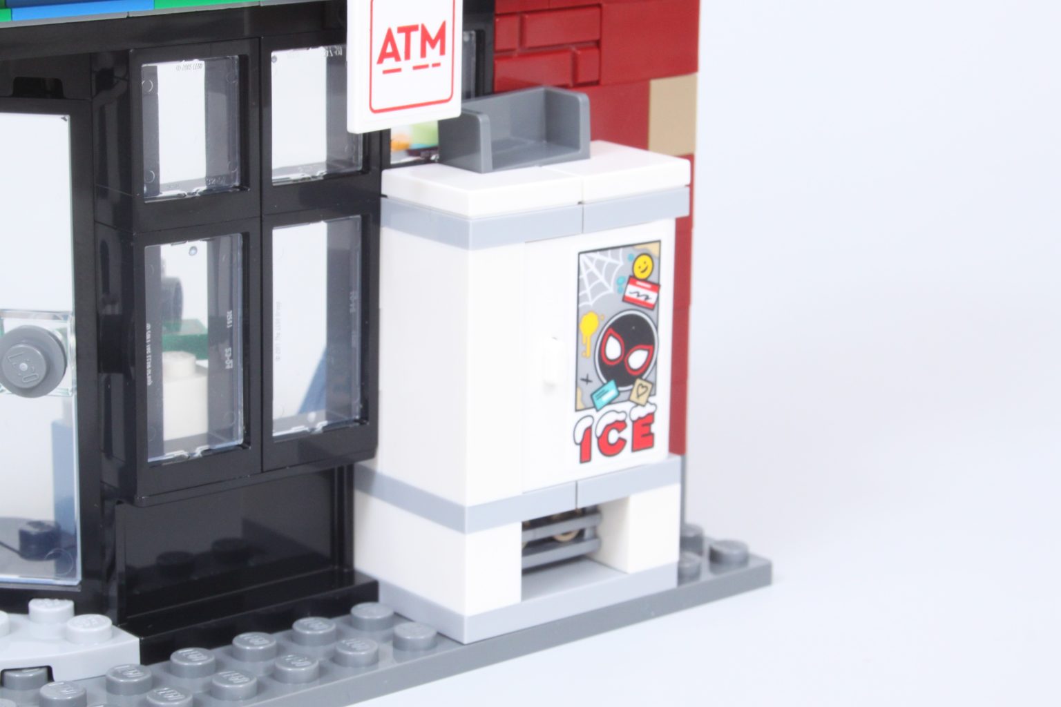 LEGO Marvel 76311 Miles Morales vs. The Spot review