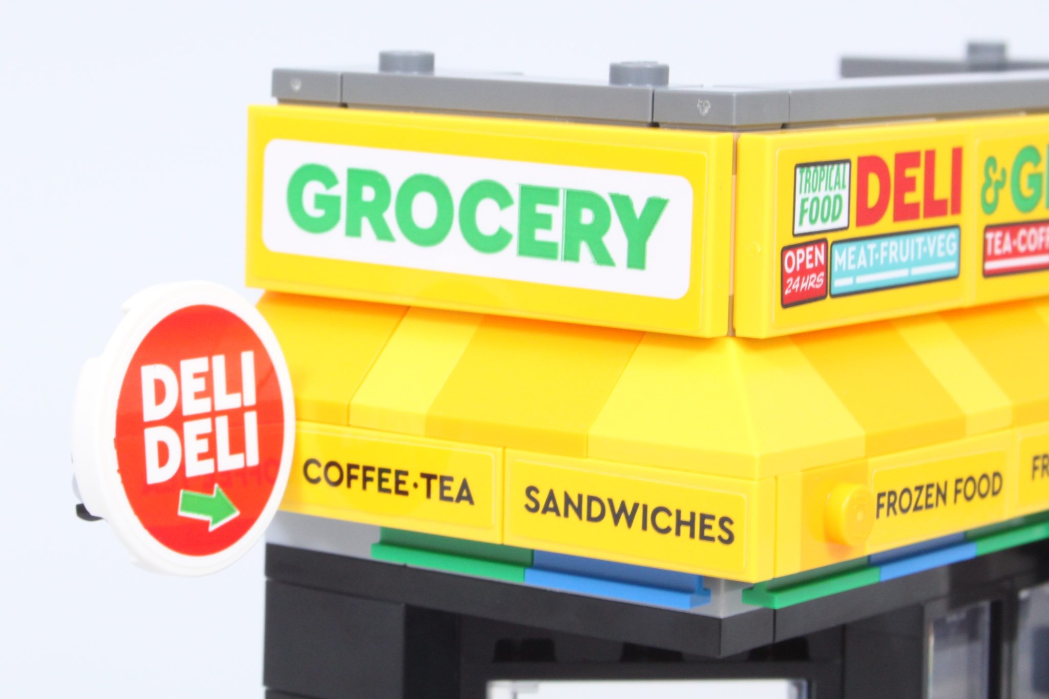 LEGO Marvel 76311 Miles Morales vs. The Spot review