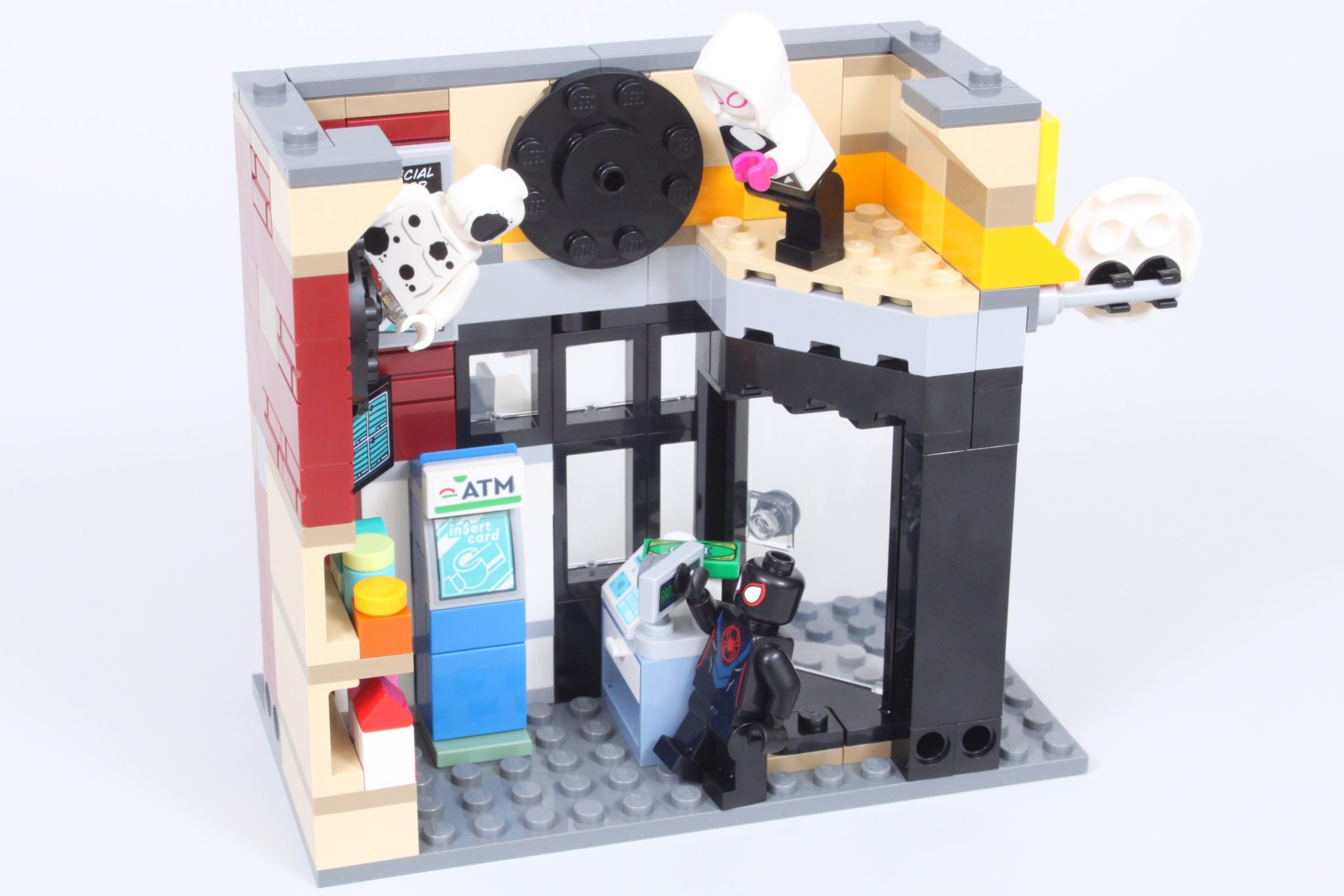 LEGO Marvel 76311 Miles Morales vs. The Spot review