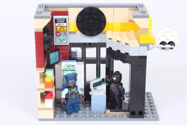 LEGO Marvel 76311 Miles Morales vs. The Spot review
