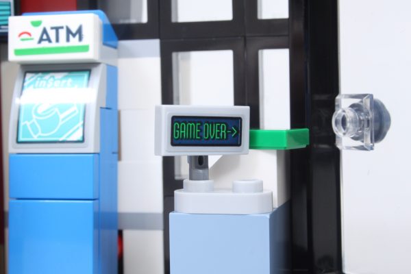 LEGO Marvel 76311 Miles Morales vs. The Spot review