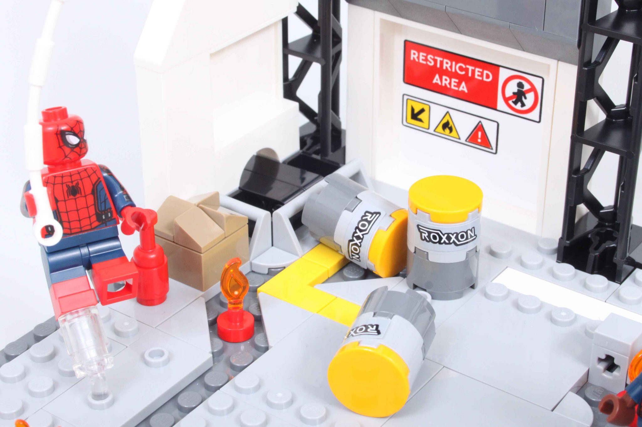 LEGO Marvel 76314 Captain America: Civil War Battle review