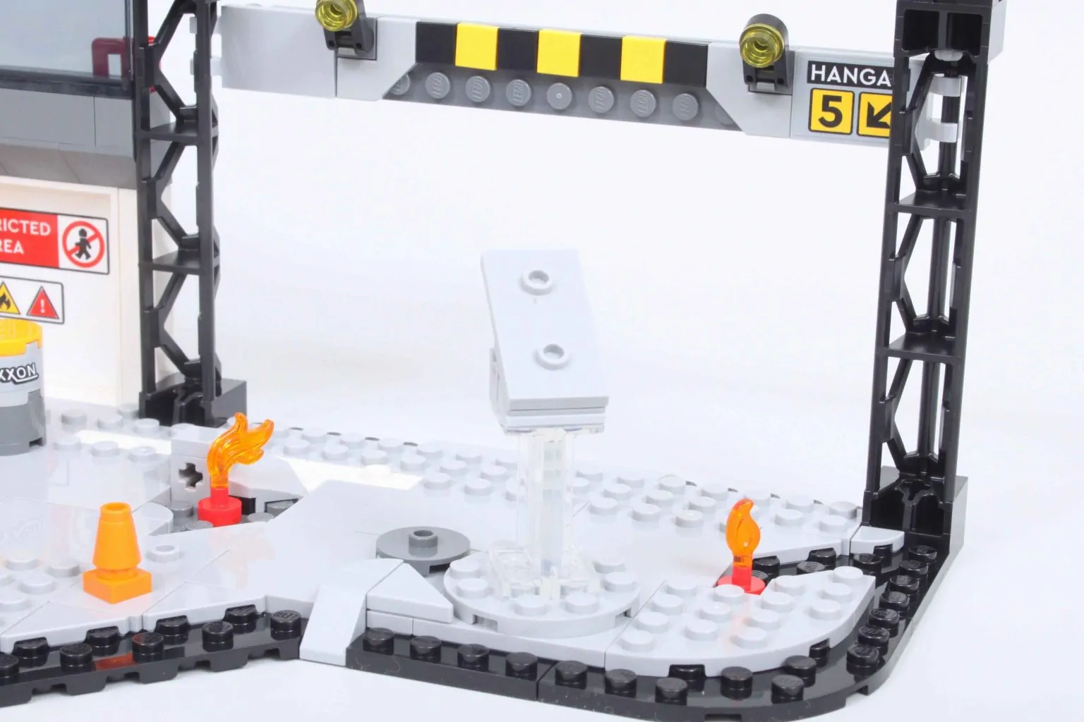 LEGO Marvel 76314 Captain America: Civil War Battle review