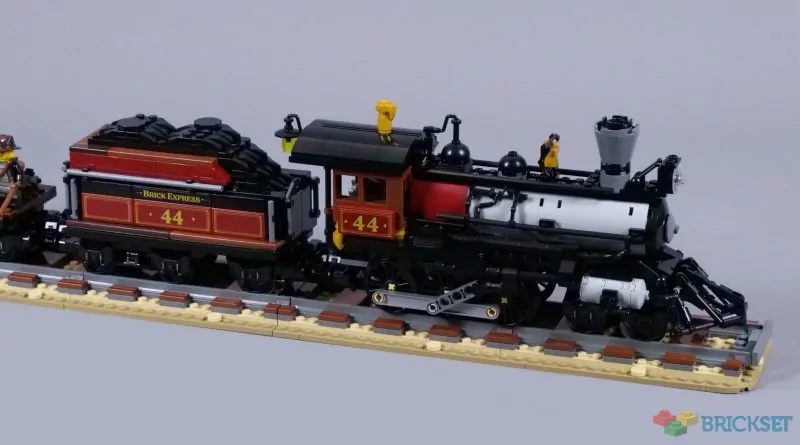 Closer look at BrickLink’s LEGO Wild West Train