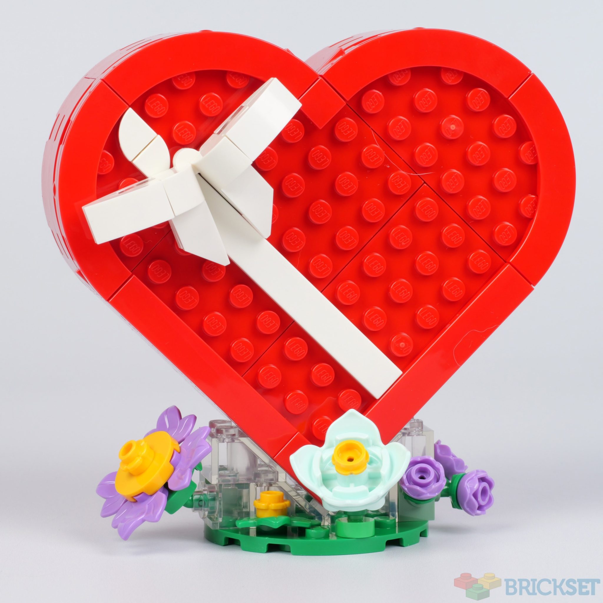First look at LEGO 40759 Valentine’s Day Box 2025 set