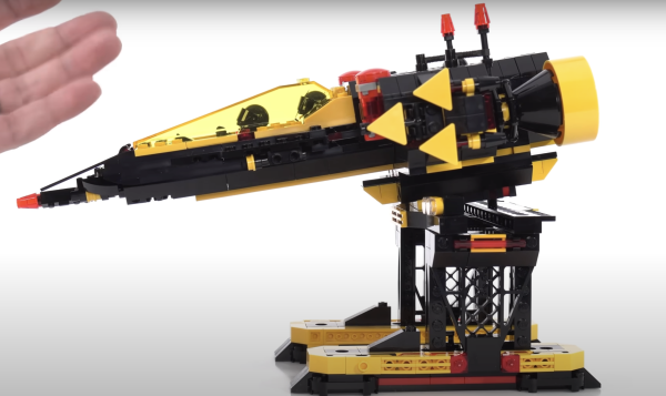 LEGO Icons Blacktron Alienator stands on its own two feet – literally