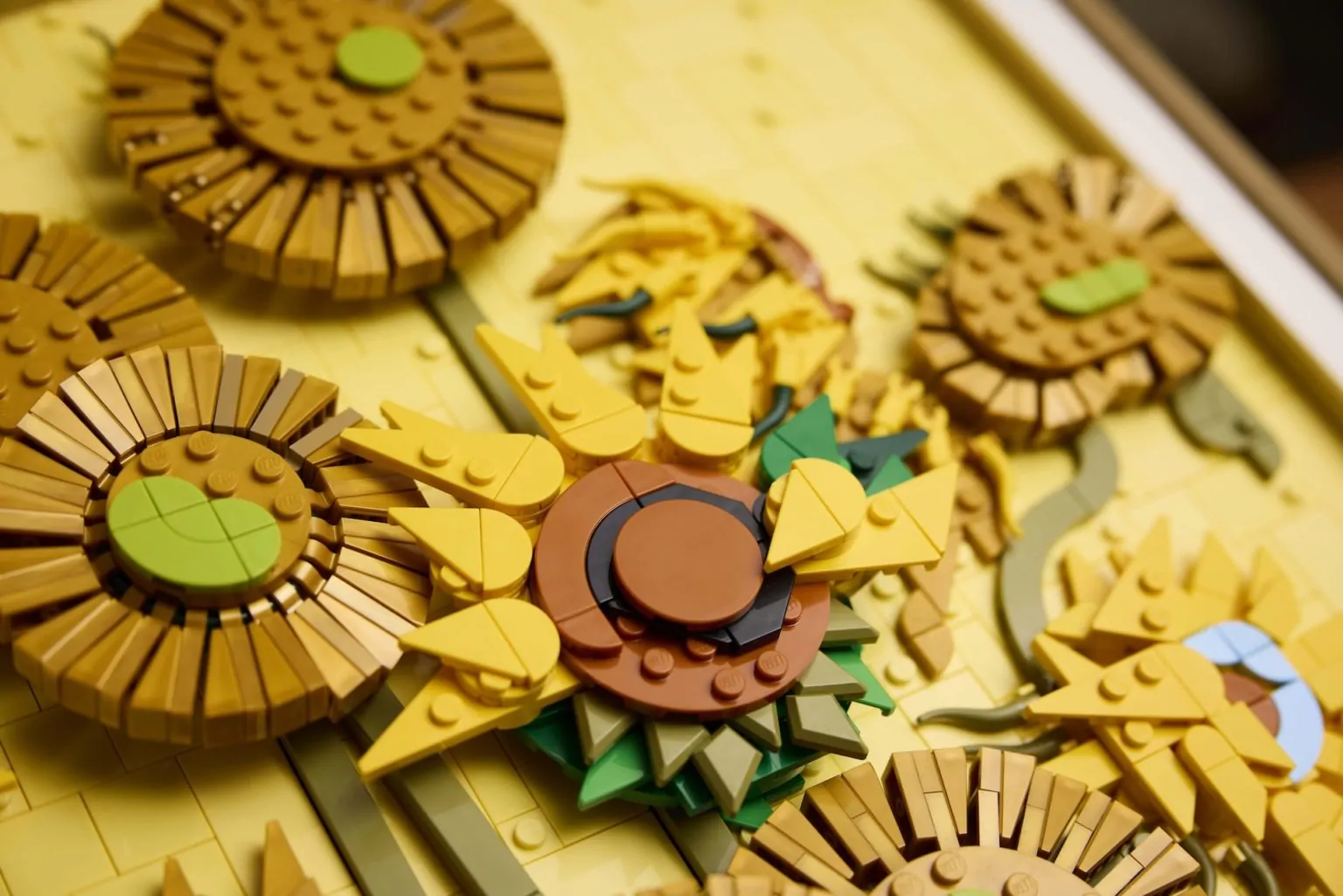 LEGO Art 31215 Vincent van Gogh – Sunflowers revealed