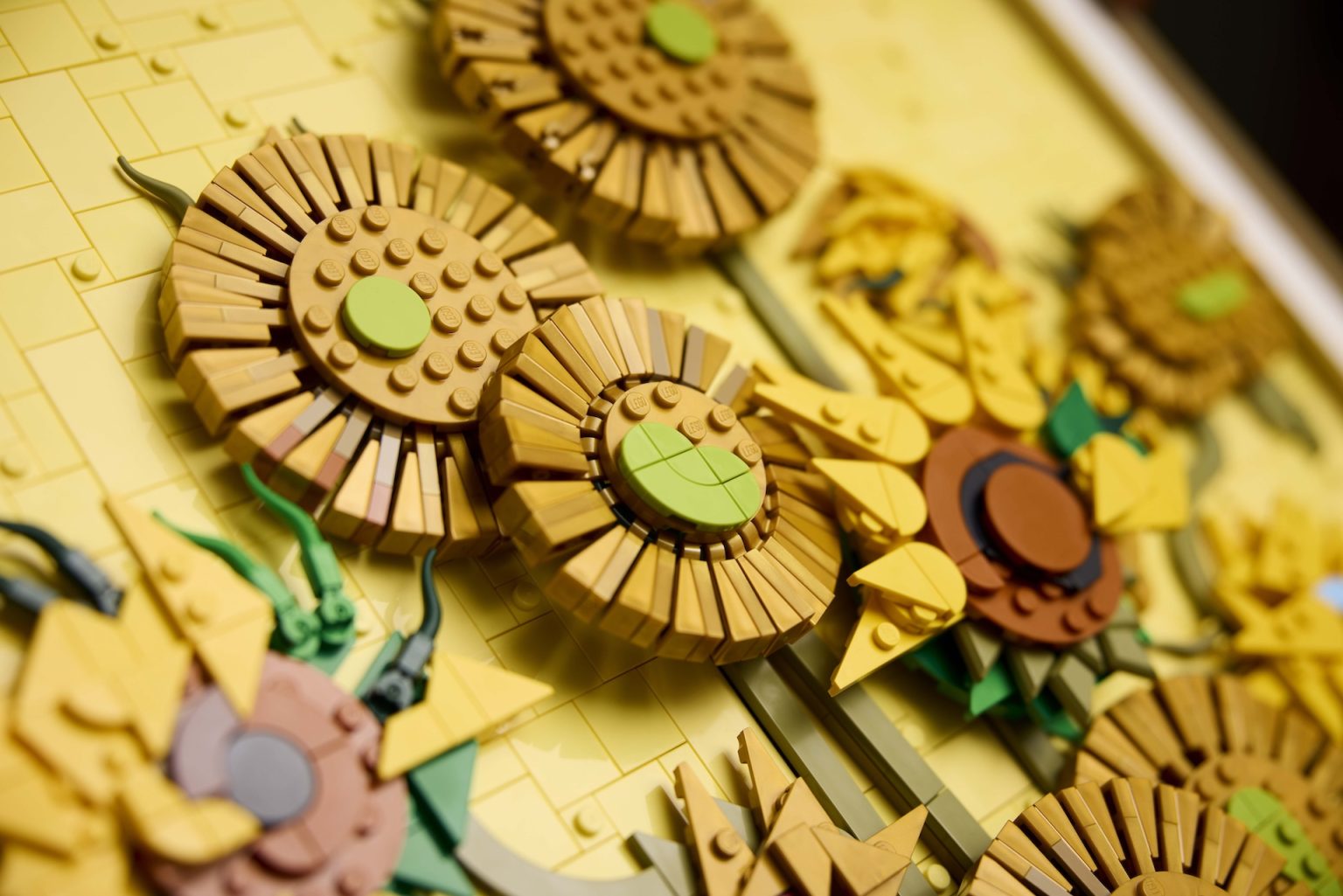 LEGO Art 31215 Vincent van Gogh – Sunflowers revealed