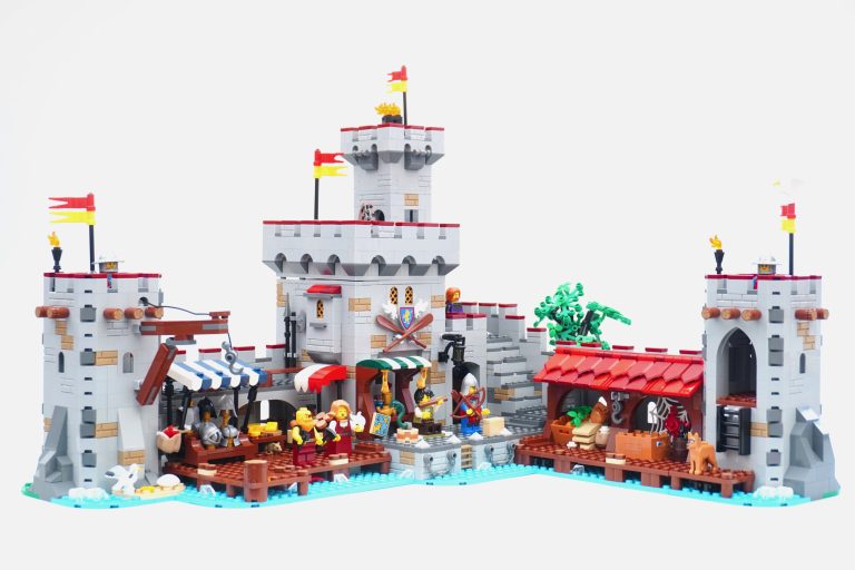 LEGO BrickLink Series 4 Medieval Seaside Market review
