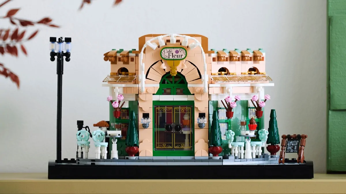 LEGO 10362 French Café inspirerer flere fan-laget modularer