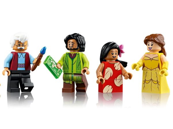 LEGO Beauty and the Beast piece needs to return for rumoured castle