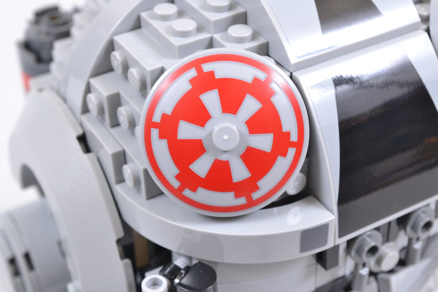 LEGO Star Wars 75429 AT-AT Driver Helmet review