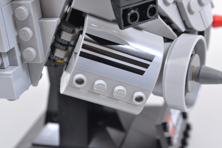 LEGO Star Wars 75429 AT-AT Driver Helmet review