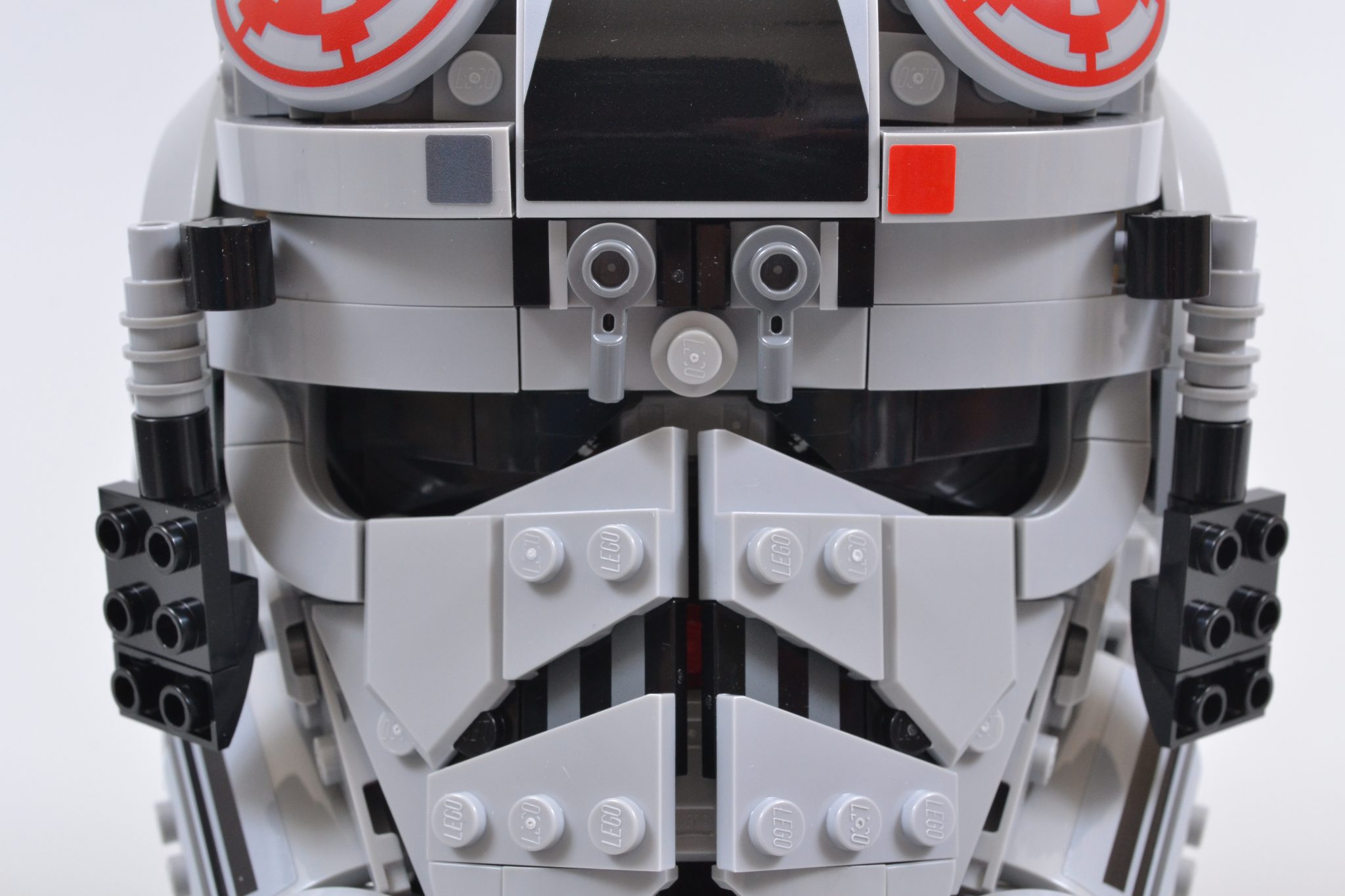 LEGO Star Wars 75429 AT-AT Driver Helmet review