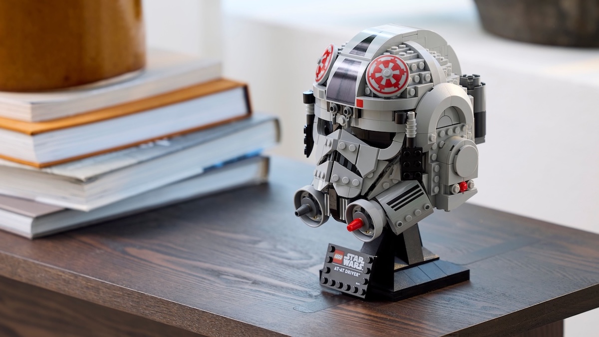 LEGO Star Wars 75429 AT-AT Driver Helmet officially revealed