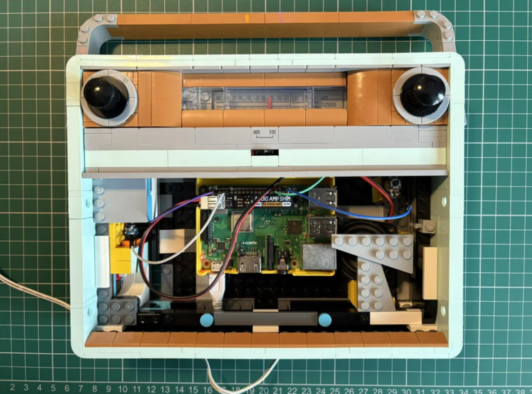 Someone's turned LEGO 10334 Retro Radio into a working radio