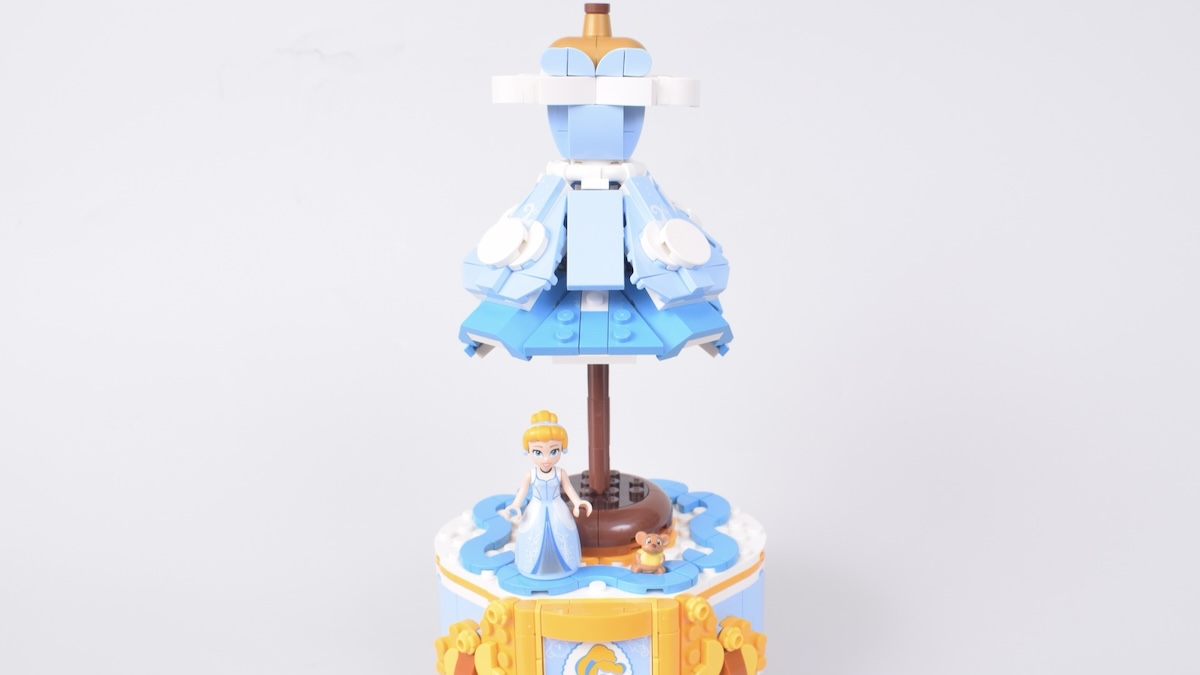 LEGO Disney 43266 Critique de la robe de Cendrillon – un classique mignon