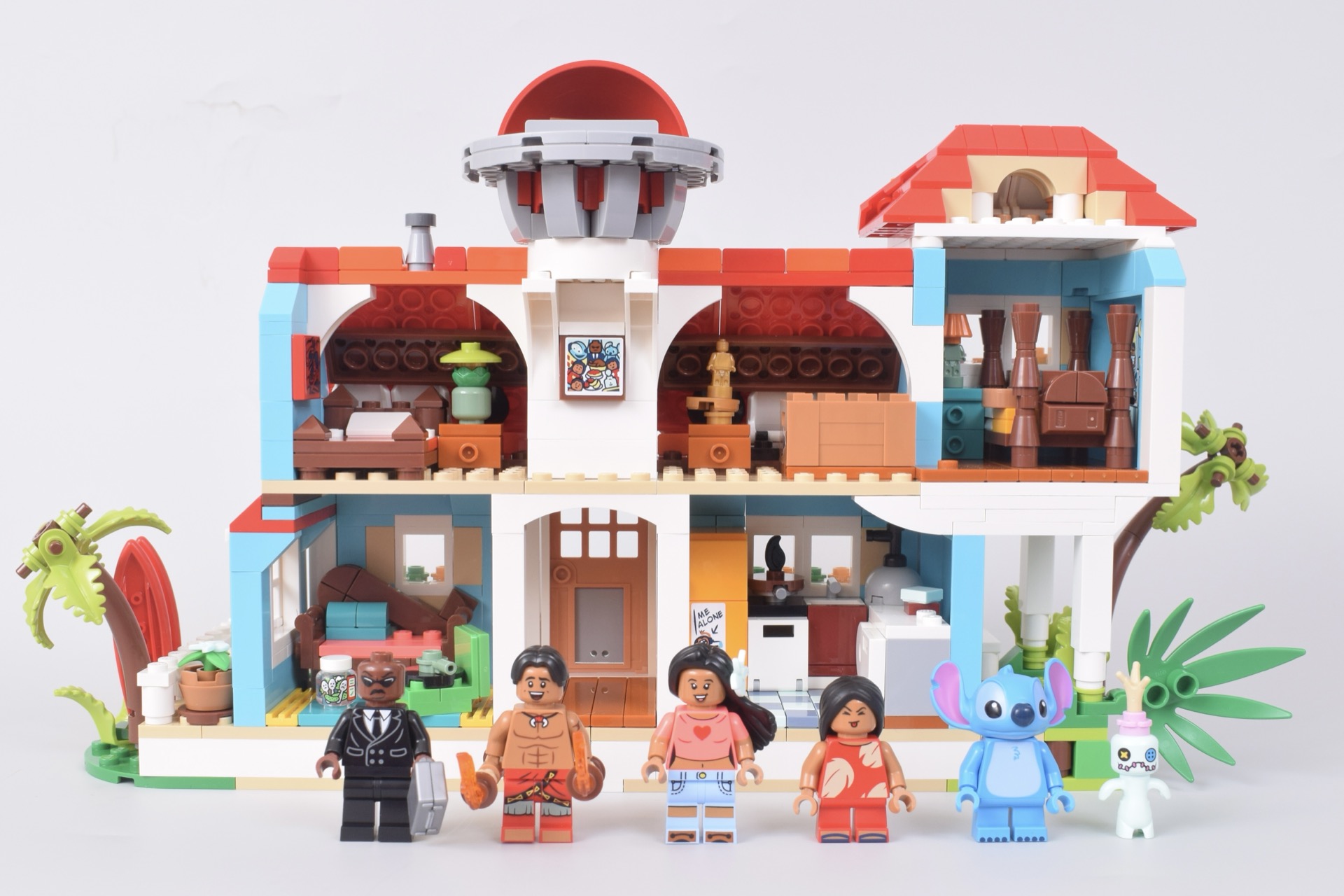 LEGO Disney 43268 Lilo and Stitch Beach House review