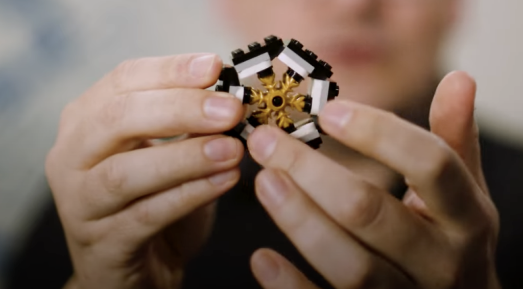 Guarda ogni iterazione del LEGO Horizon Shell-Walker