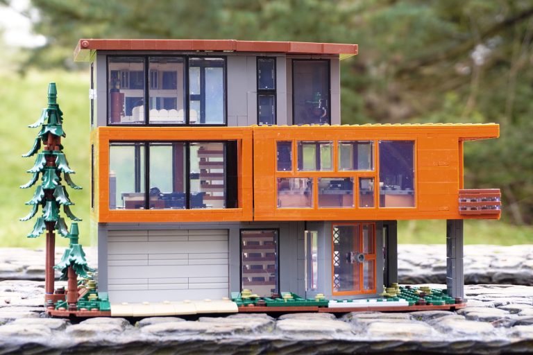 LEGO Ideas 21354 Twilight The Cullen House review