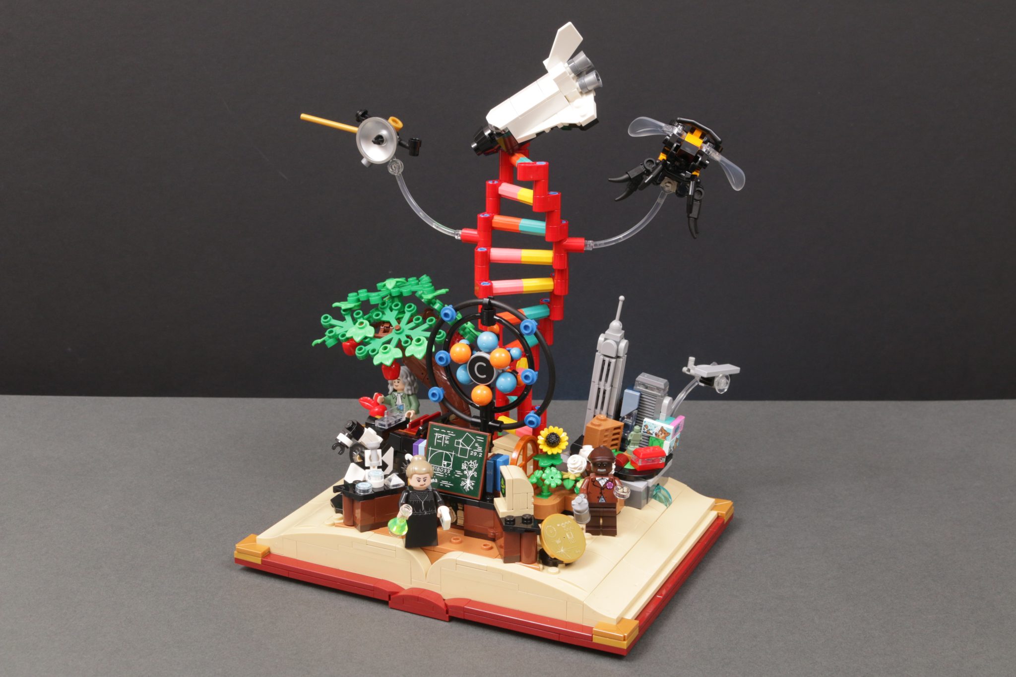 LEGO Ideas 21355 The Evolution of STEM review and gallery