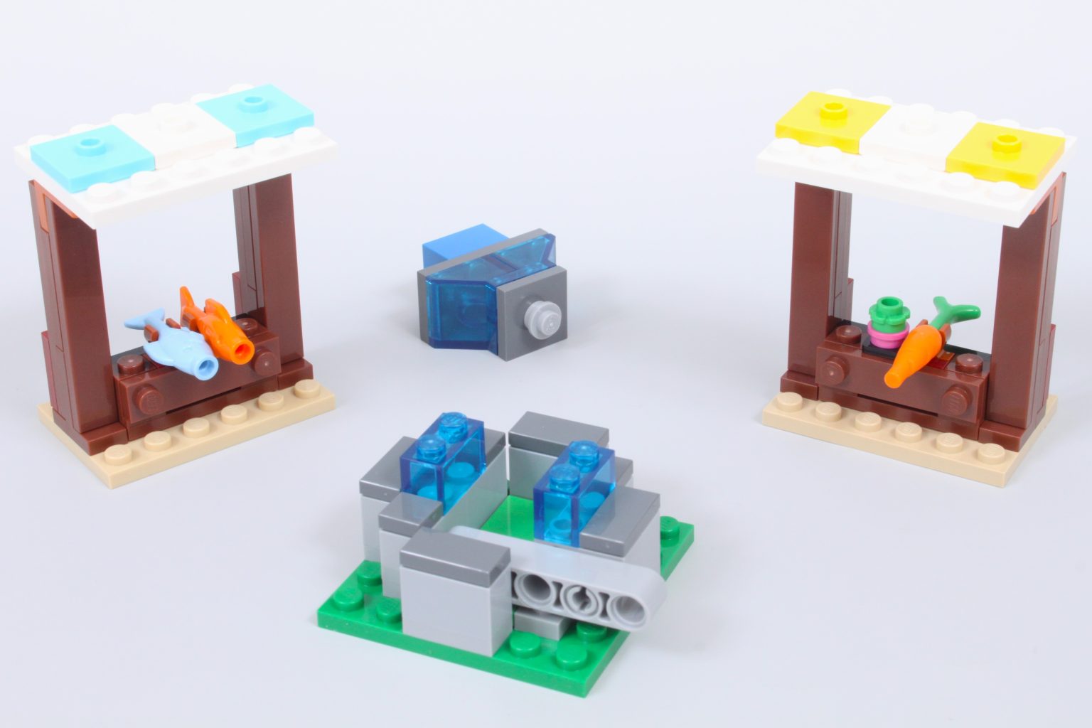 LEGO Minecraft 21273 The Ghast Balloon Village Attack review