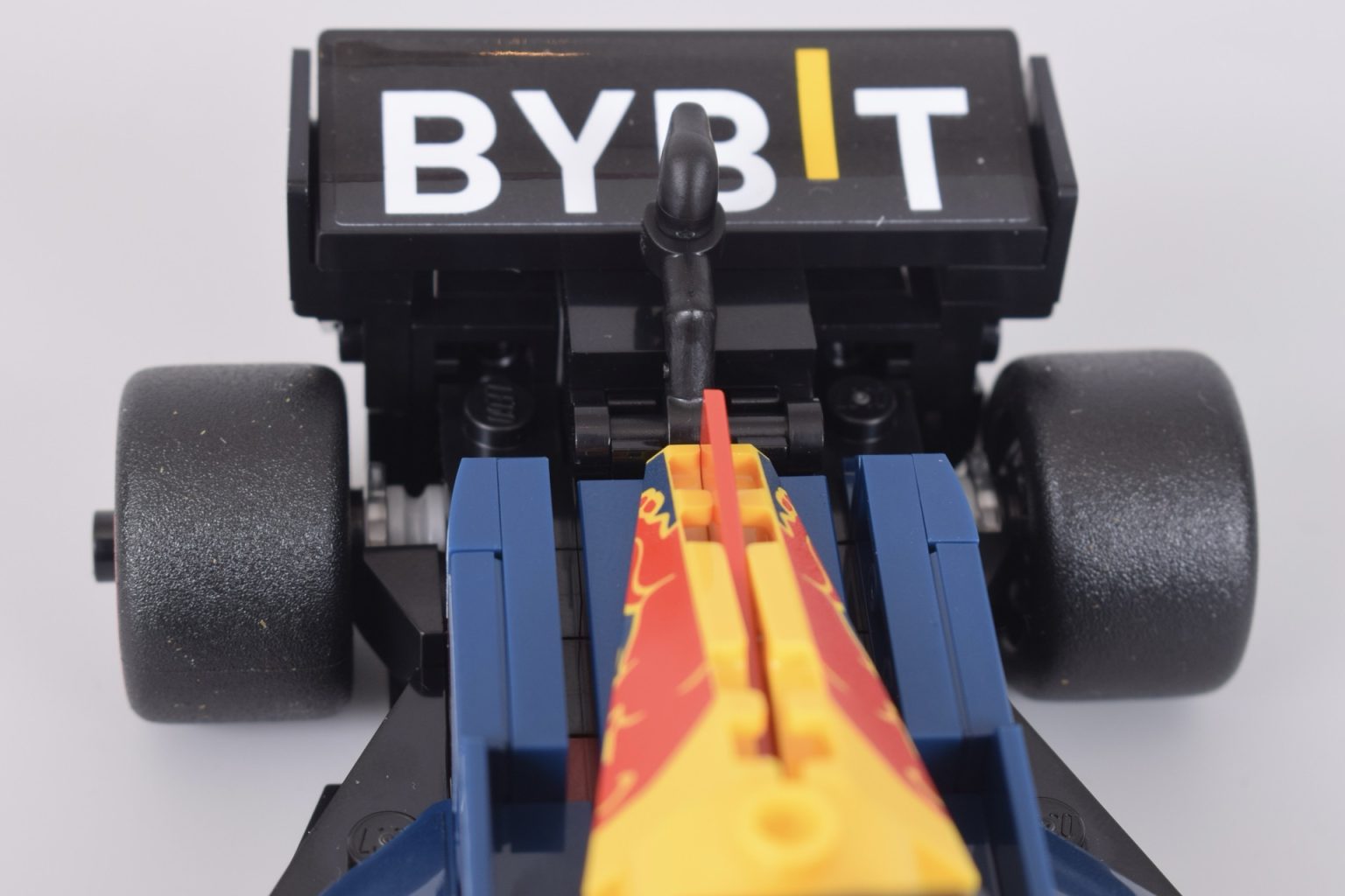 LEGO Formula 1 77243 Oracle Red Bull Racing RB20 review