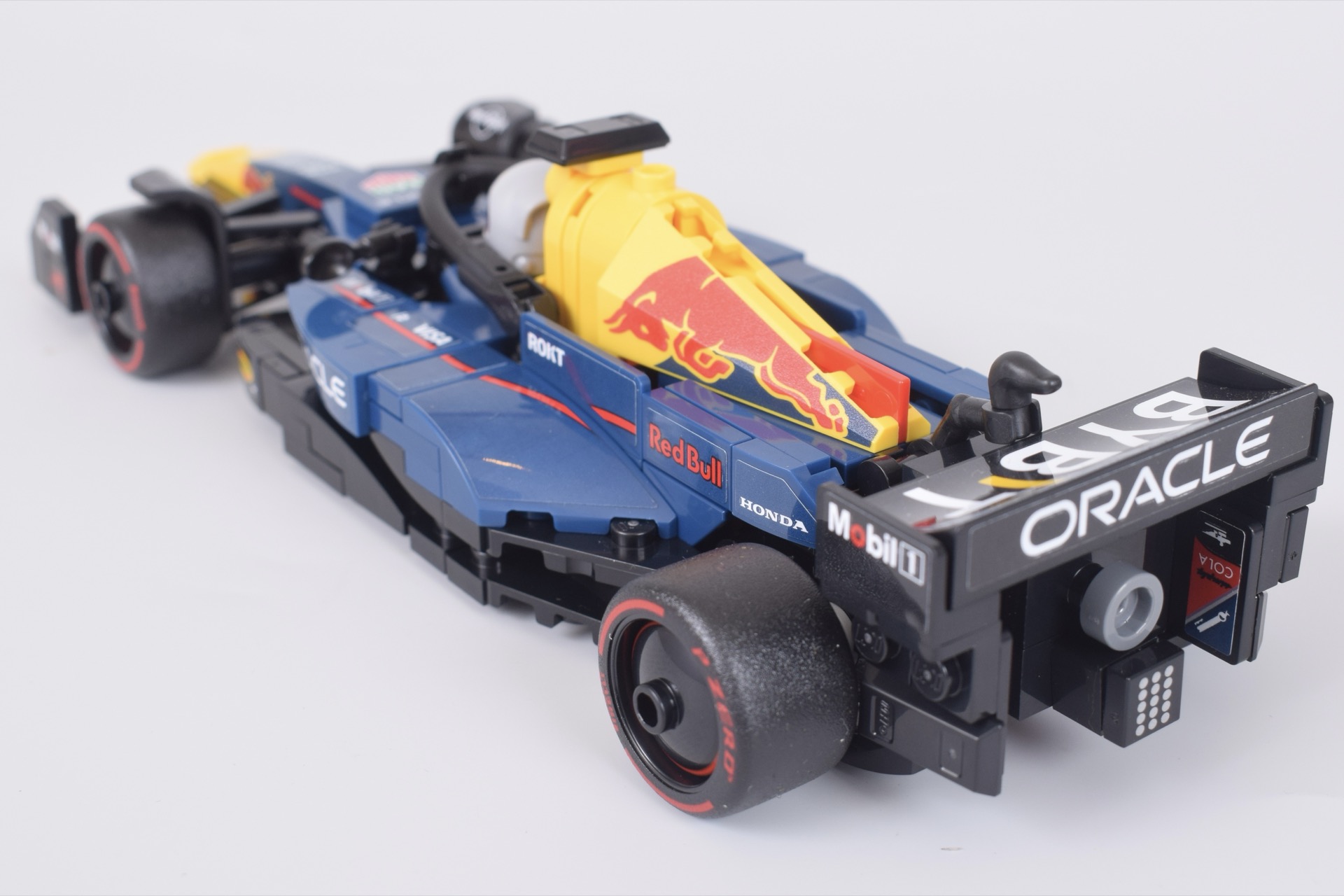 LEGO Formula 1 77243 Oracle Red Bull Racing RB20 review