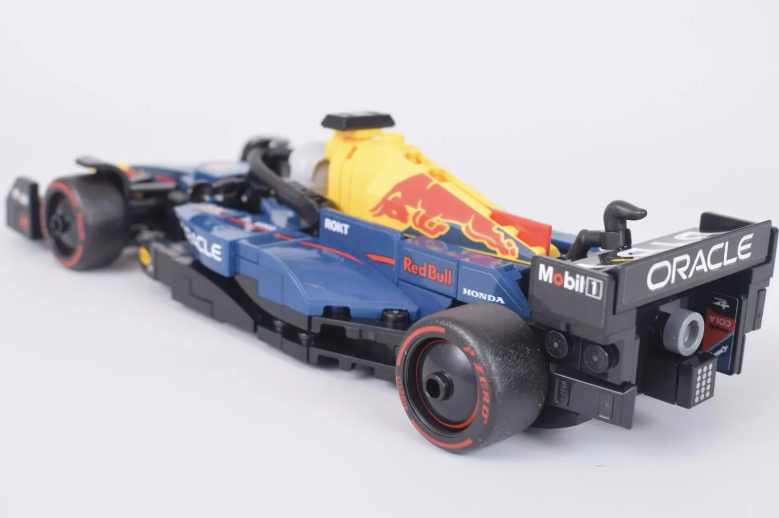 LEGO Formula 1 77243 Oracle Red Bull Racing RB20 review