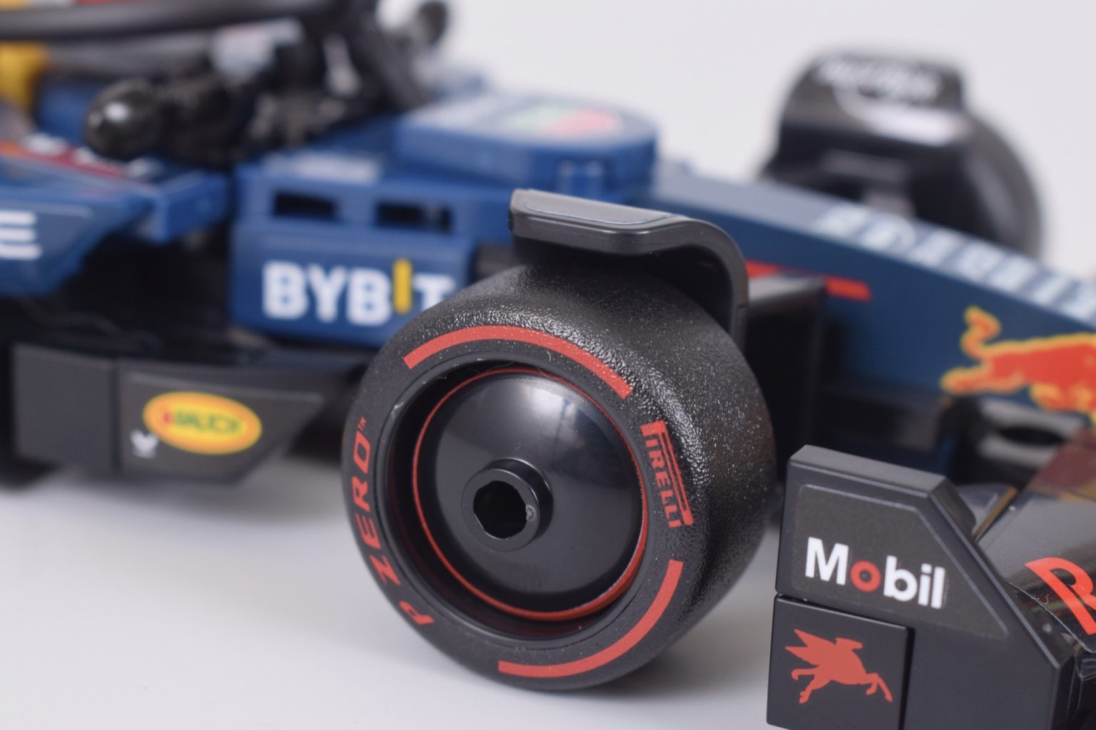 LEGO Formula 1 77243 Oracle Red Bull Racing RB20 review