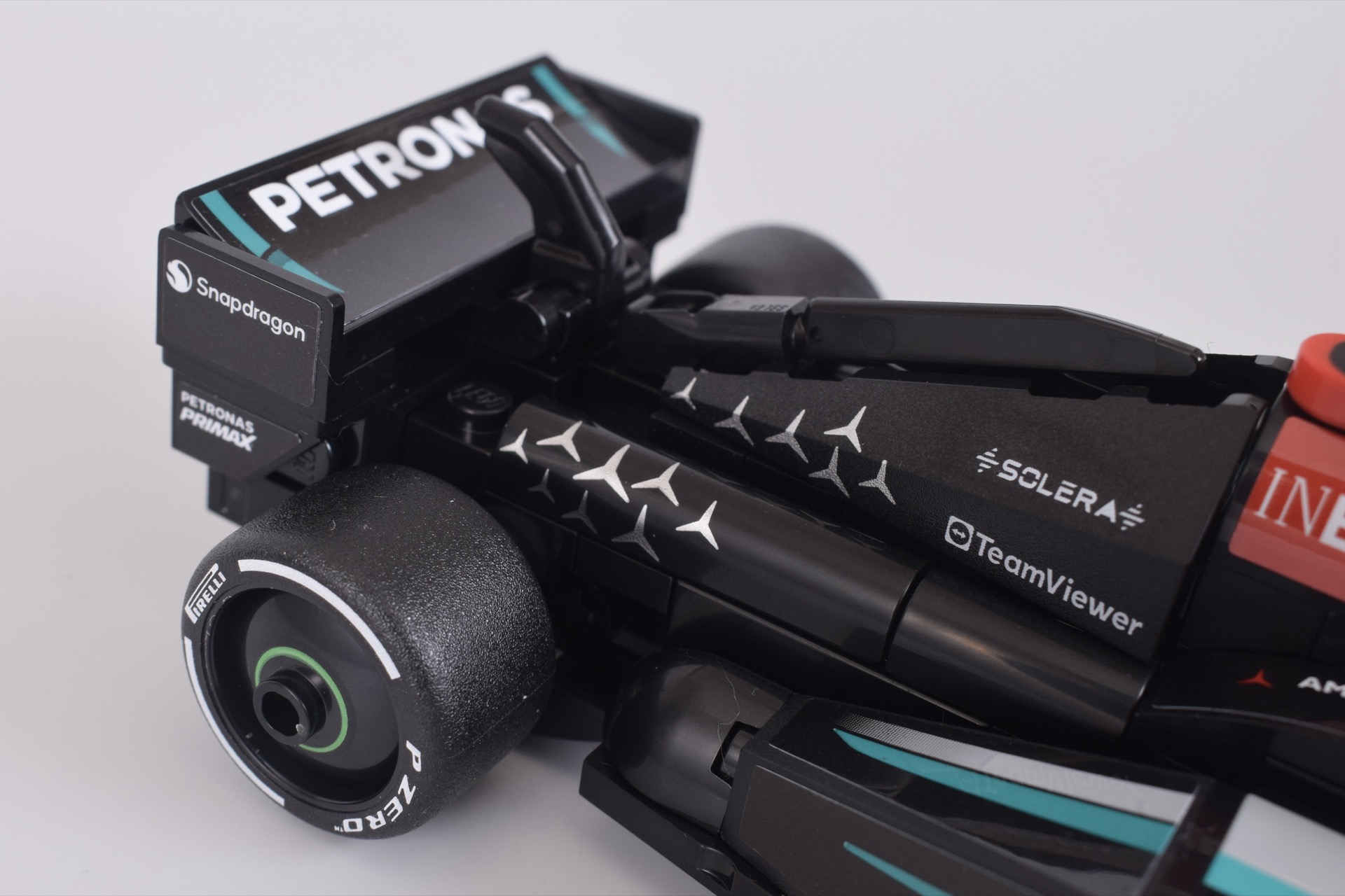 LEGO Speed Champions 77244 Mercedes-AMG F1 W15 Testbericht