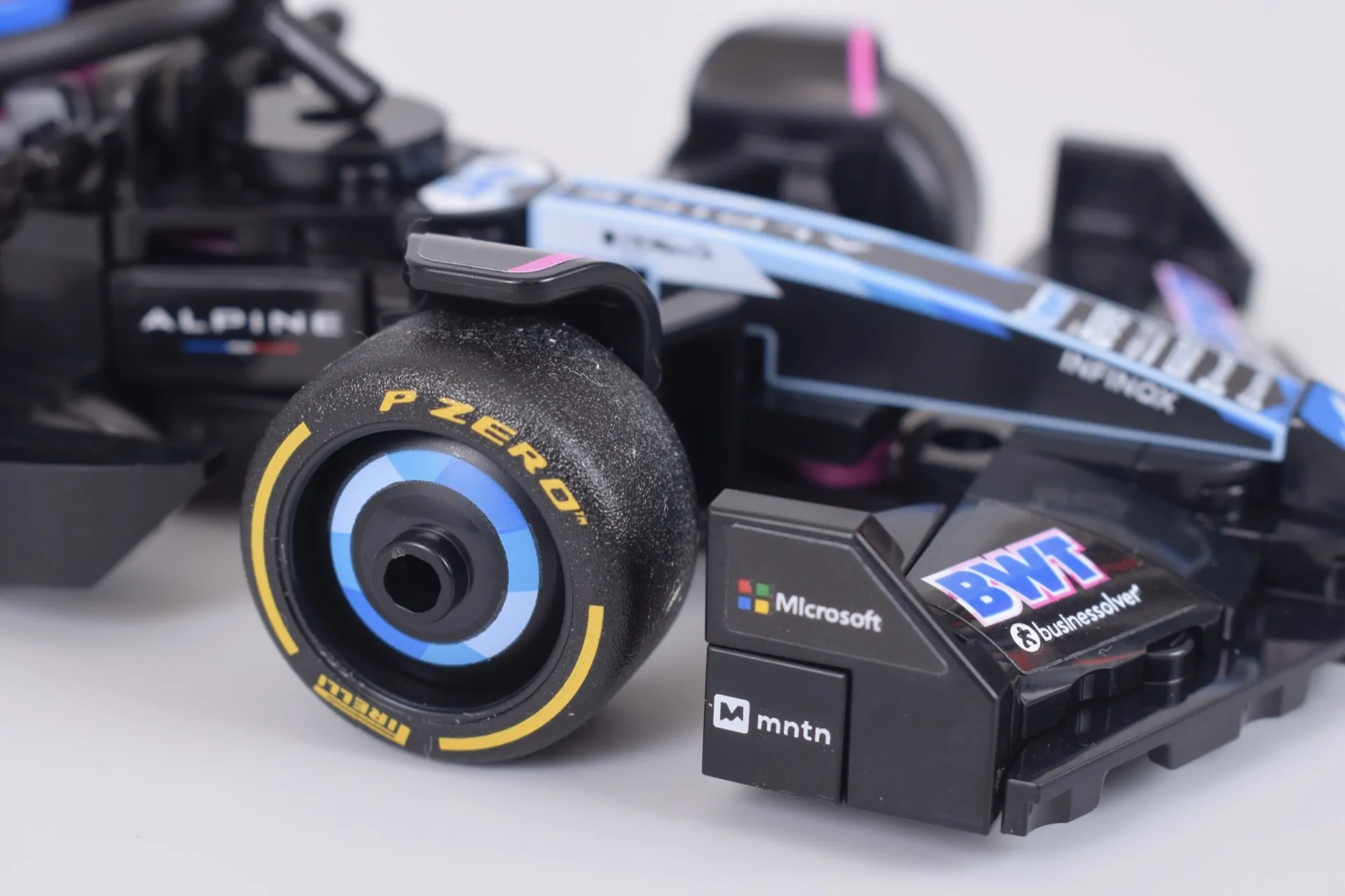 LEGO Speed Champions 77248 BWT Alpine F1 review