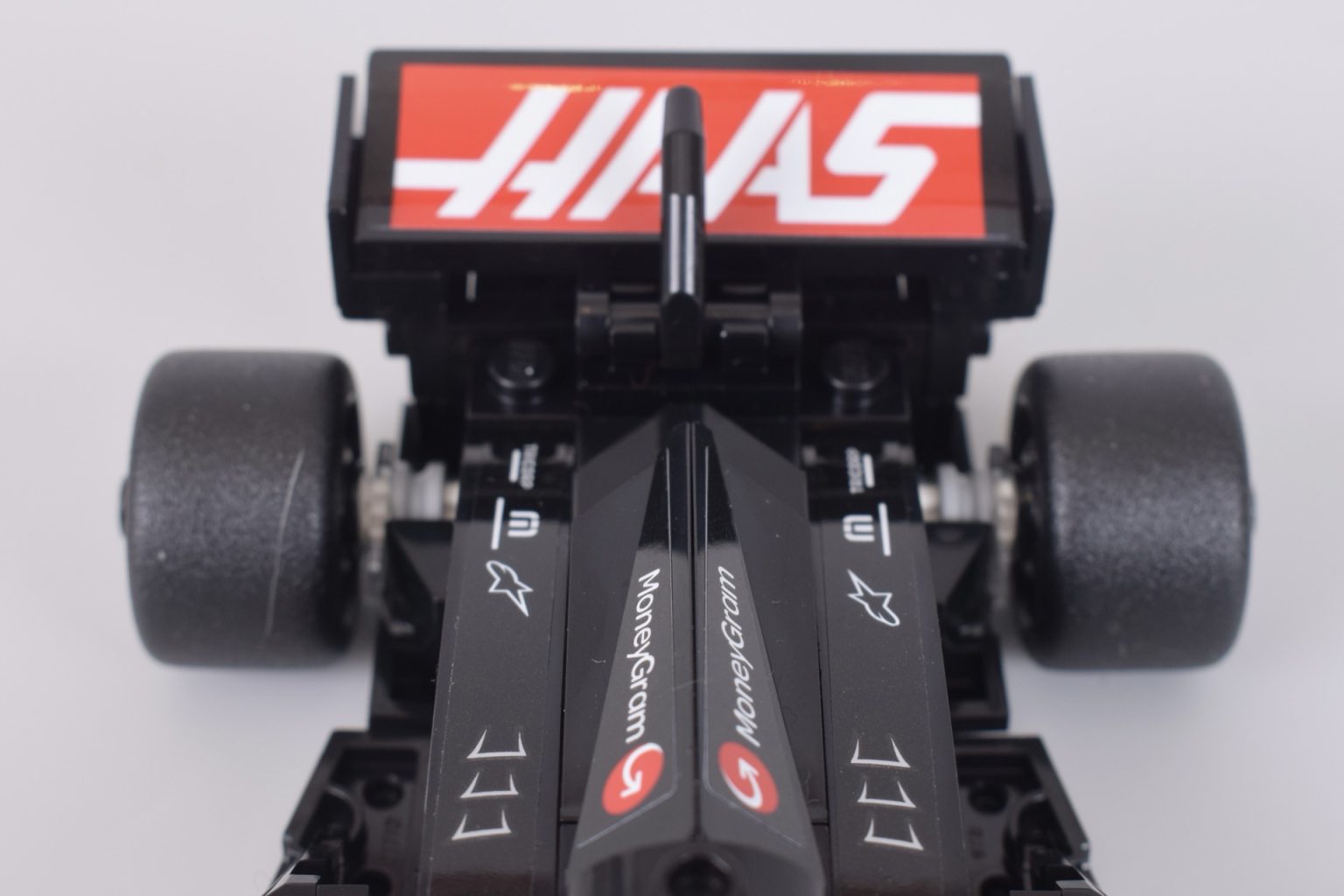 LEGO Speed Champion MoneyGram Haas F1 Team review