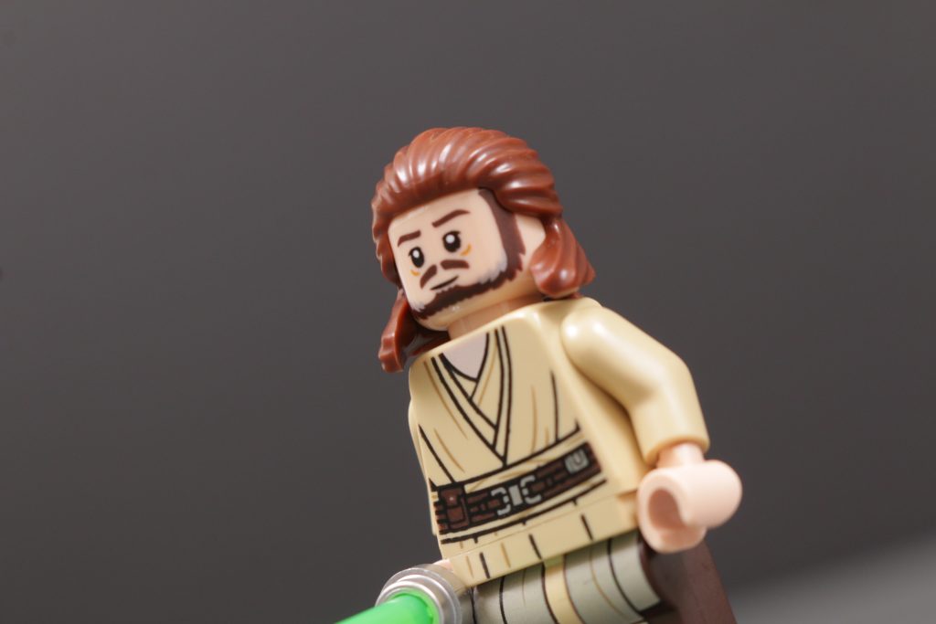 Closer look at LEGO Star Wars magazine's Qui-Gon Jinn