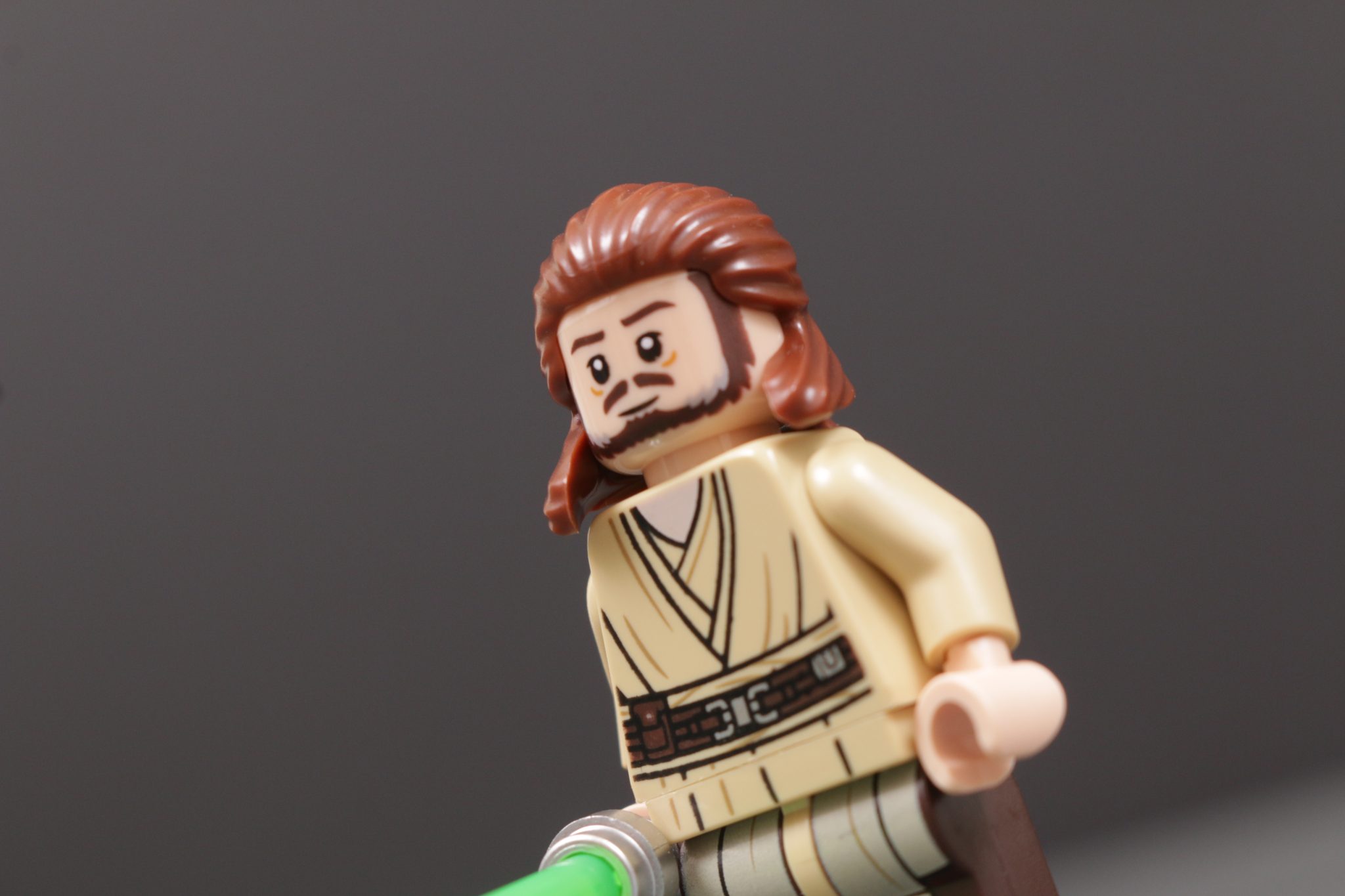 Closer look at LEGO Star Wars magazine's Qui-Gon Jinn