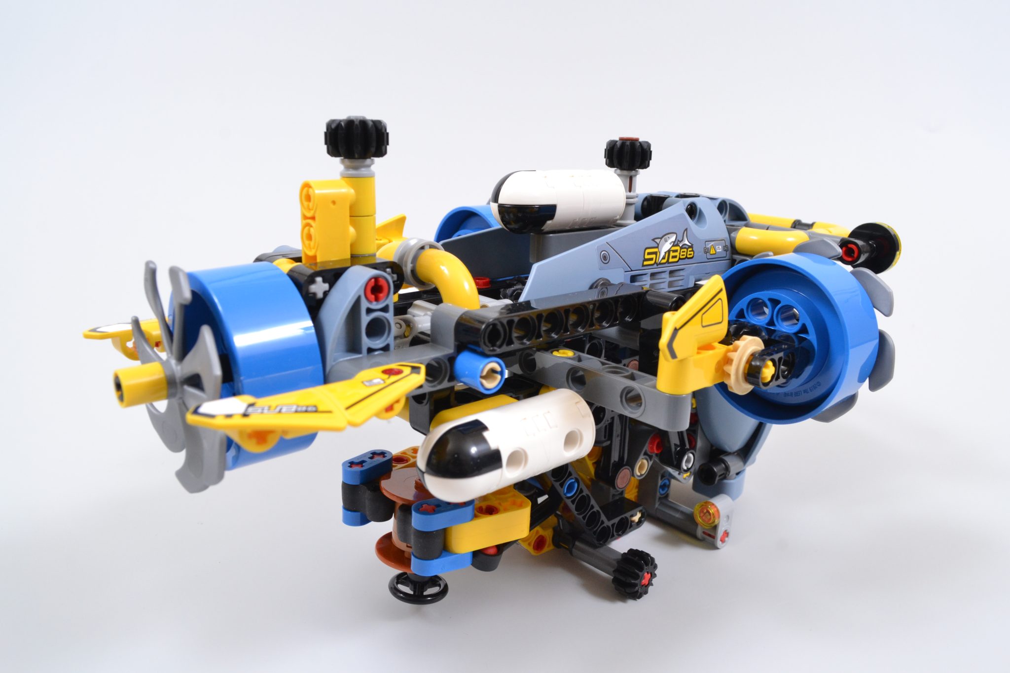 LEGO Technic 42201 Deep-Sea Research Submarine review