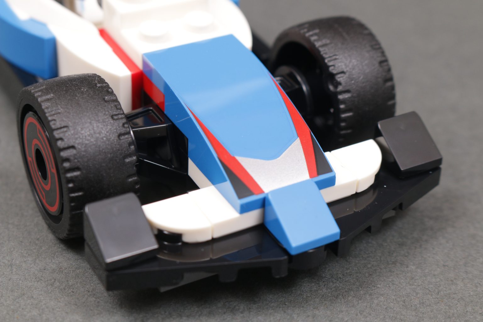 LEGO 60474 F1 Grid with VCARB & Sauber Race Cars review