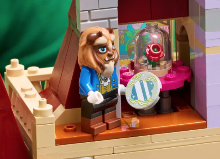 LEGO Disney Beauty and the Beast Castle’s minifigures