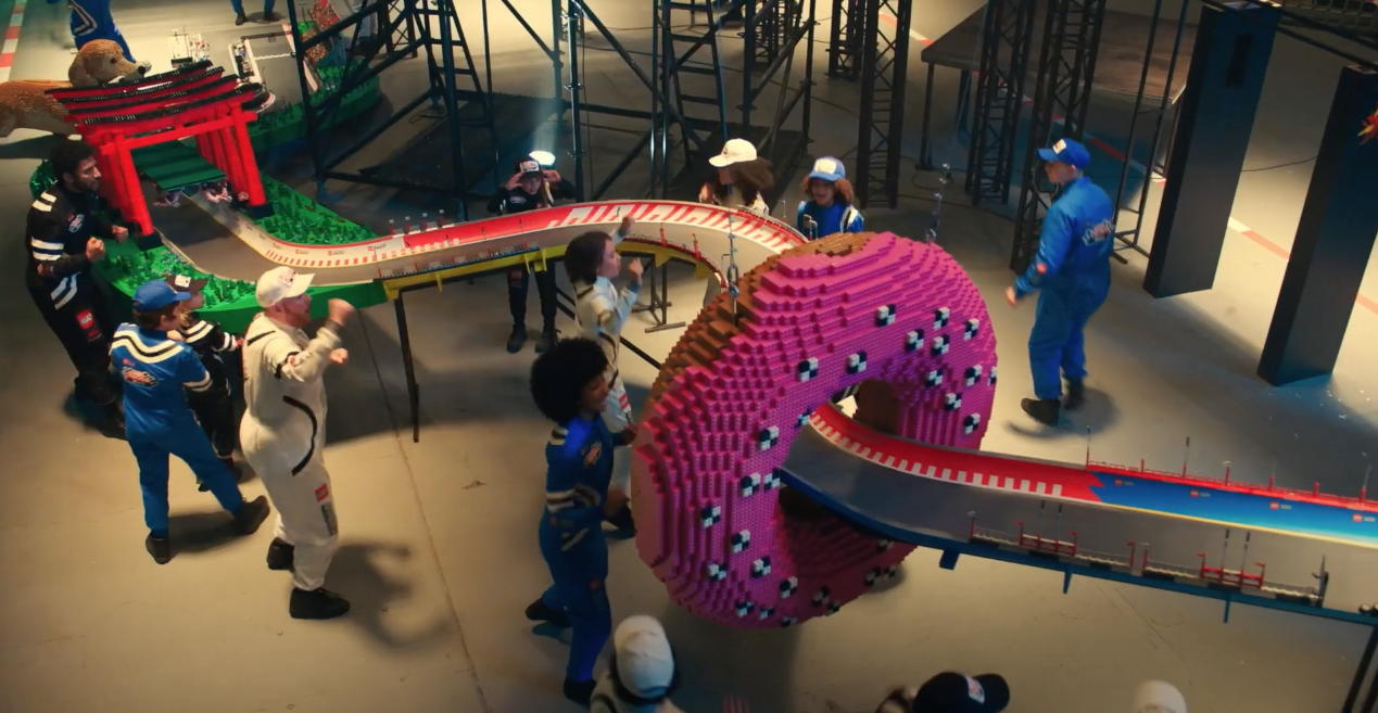 LEGO F1 Build the Thrill live race streaming deze week