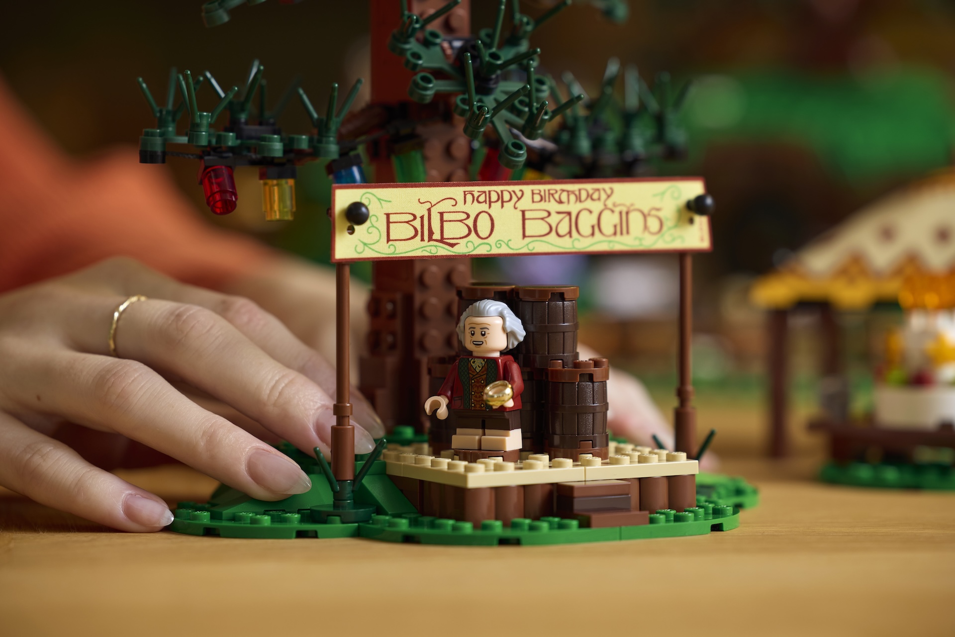 LEGO Icons 10354 The Lord of the Rings: The Shire revealed