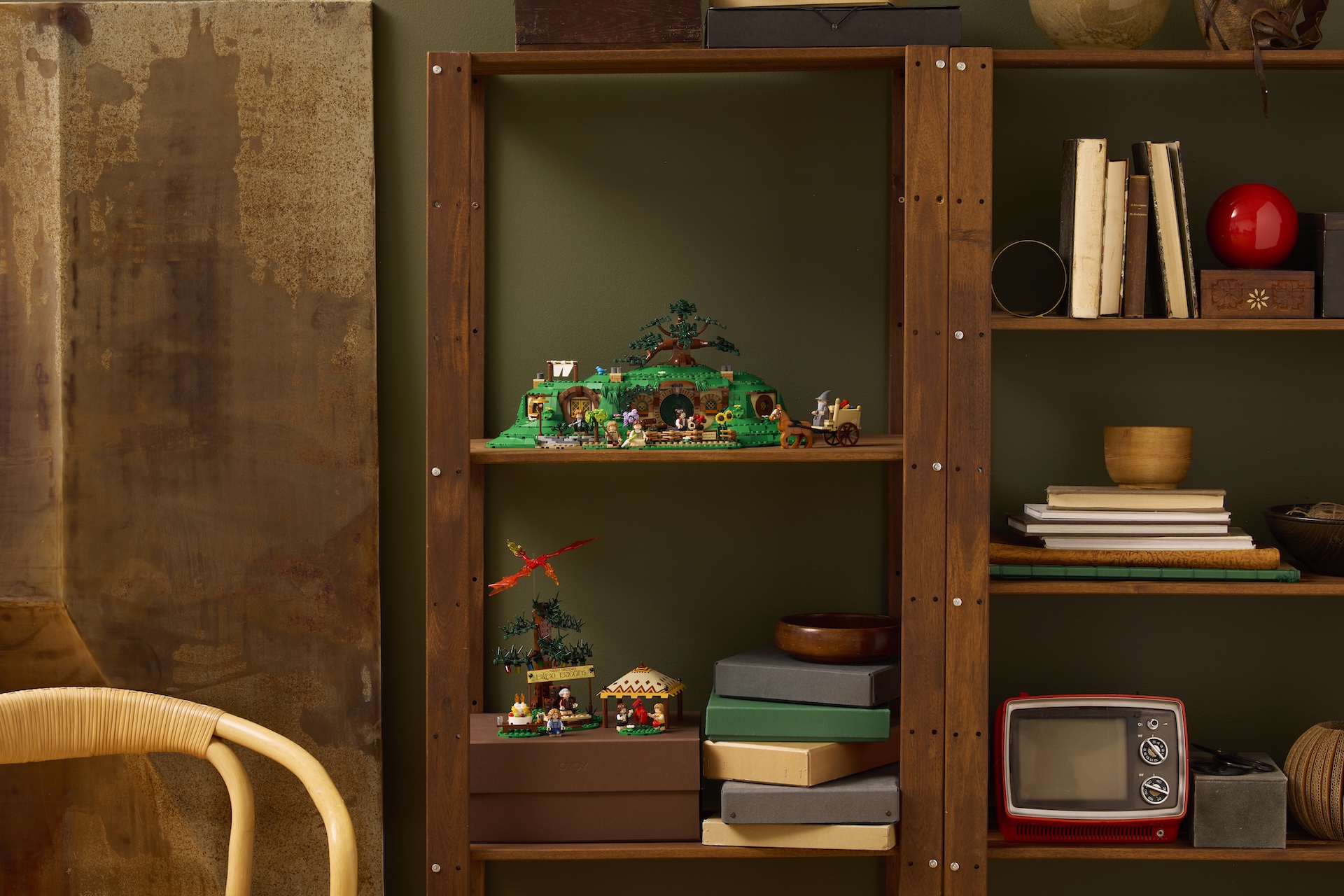 LEGO Icons 10354 The Lord of the Rings: The Shire revealed