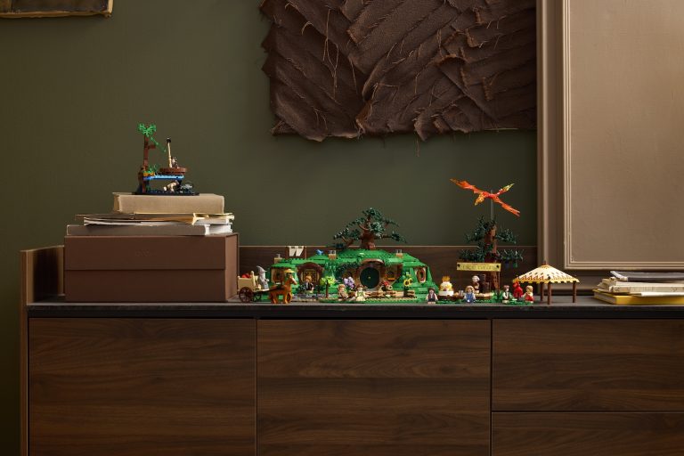 LEGO Icons 10354 The Lord of the Rings: The Shire revealed