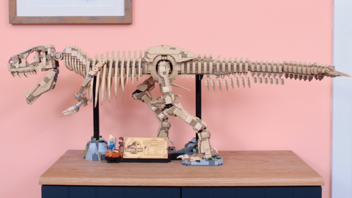 LEGO Jurassic Park 76968 Dinosaur Fossils: Tyrannosaurus rex review ...