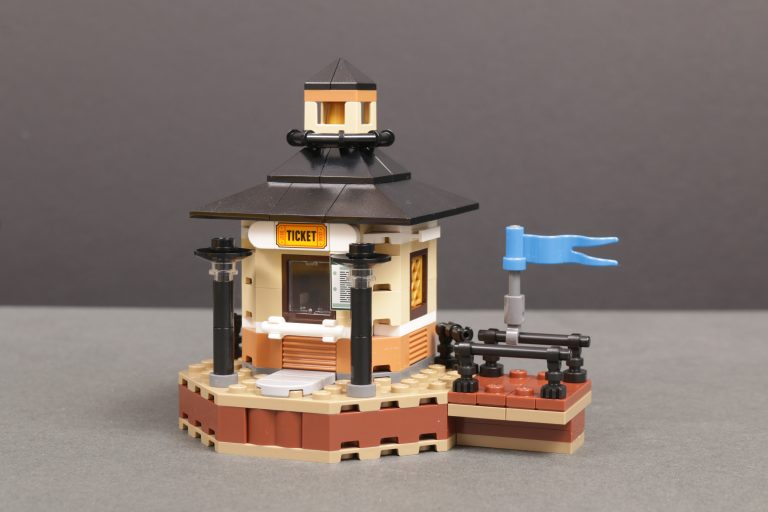 LEGO 5009157 Amelia Ticket Booth gift-with-purchase review
