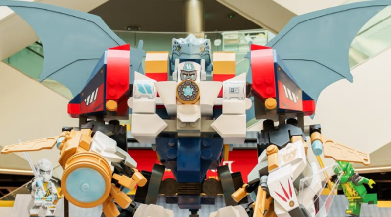 Lego Giant Mech Suit