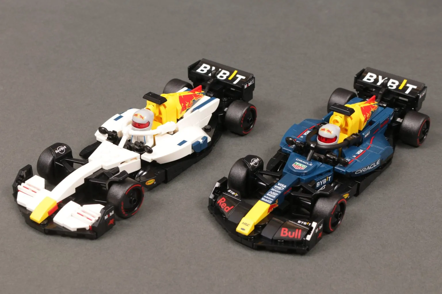 How to build a 2025 LEGO Racing Bulls F1 car
